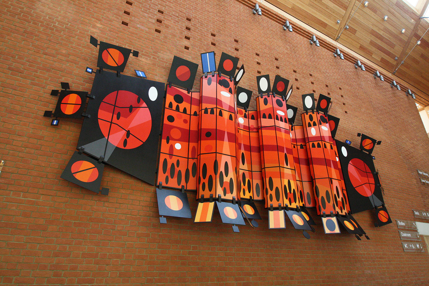 Crenulated Zoom – Tod Hanson